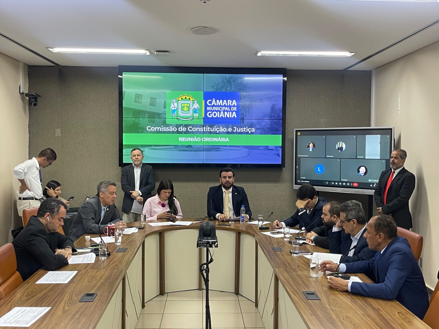 CCJ de Goiânia condiciona fim da taxa do lixo a estudo de impacto ...